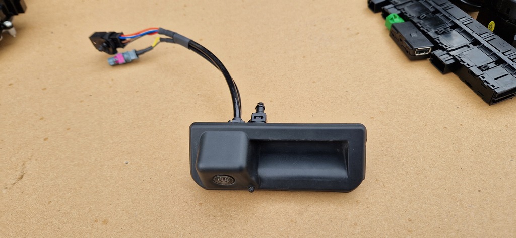 KAMERA COFANIA SKODA KODIAQ 566827566A ORYGINAŁ - 12354491737 ...