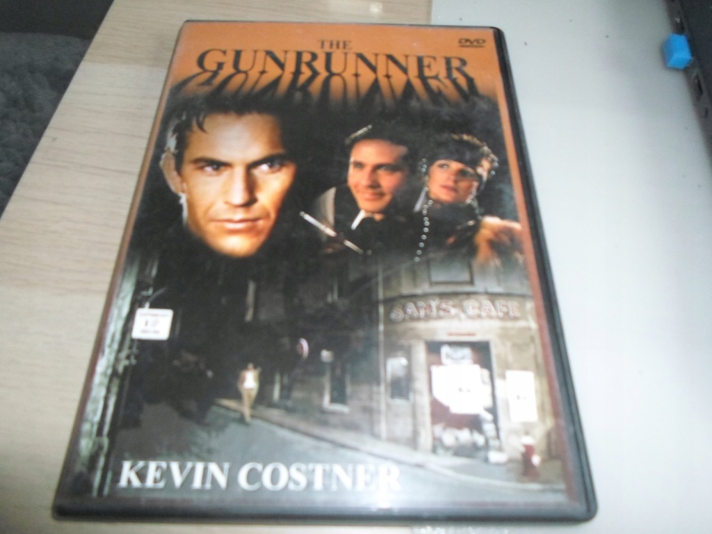 THE GUNRUNNER ( KEVIN COSTNER) - 13508282645 - oficjalne archiwum Allegro
