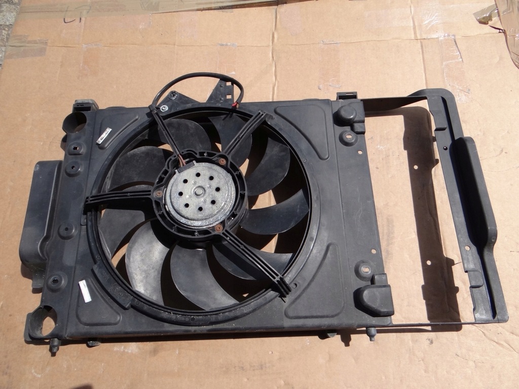 Wentylator Obudowa 8Z0121207B Audi A2 - 11203734048 - oficjalne ...