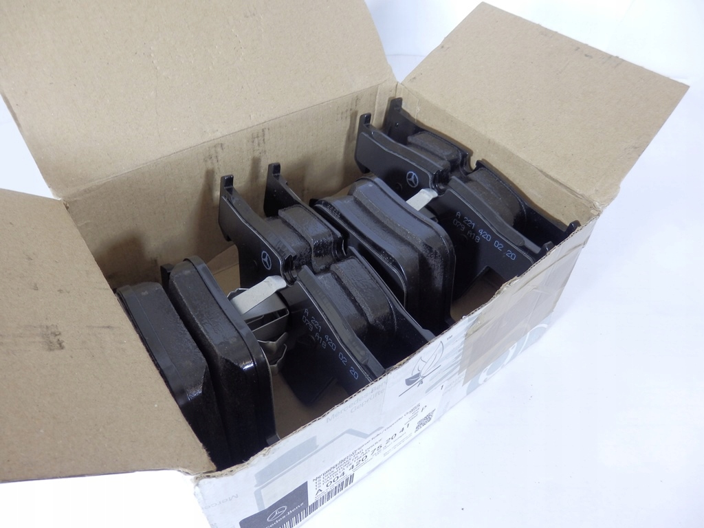 KLOCKI HAMULCOWE MERCEDES W216 AMG 63 A0044207520 - 7483804352 ...