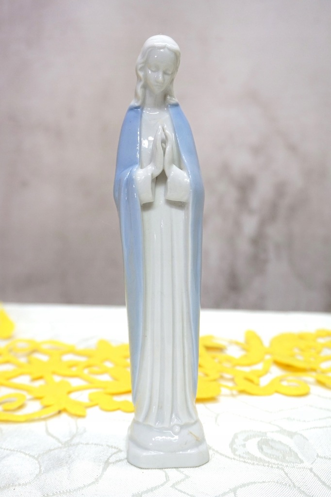 H-P SMUKŁA PORCELANOWA FIGURKA MATKI BOSKIEJ Maryja Madonna Maryjka ...