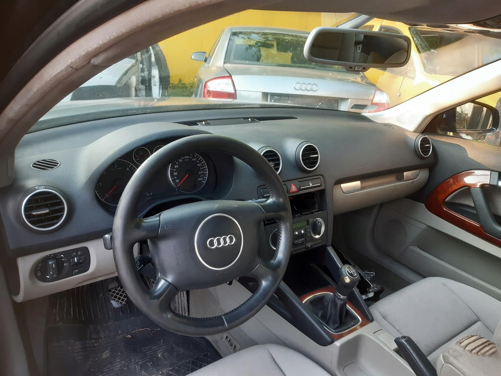 DESKA ROZDZIELCZA KONSOLA AUDI A3 8P - 12224528416 - oficjalne archiwum Allegro