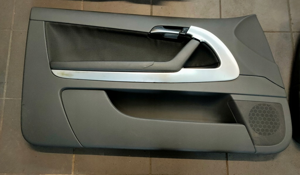 AUDI A3 8P 3D 07r BOCZEK LEWY PRZÓD PRZEDNI - 12458250743 - oficjalne archiwum Allegro