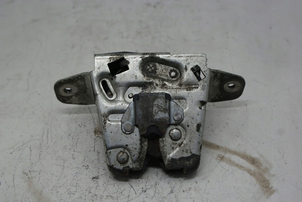 Mercedes w204 a2047400435 zamek tył tylny w212 - 13512805857 ...