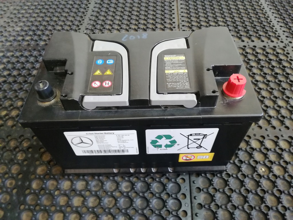 AKUMULATOR MERCEDES A0019826808 - 8197763669 - oficjalne archiwum Allegro