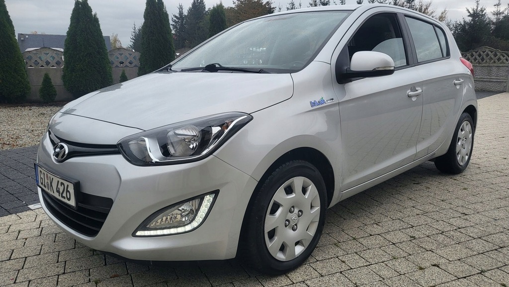 Hyundai i20 1.1 Blue Drive 2013r Ledy SUPER STAN - 12950514719 ...