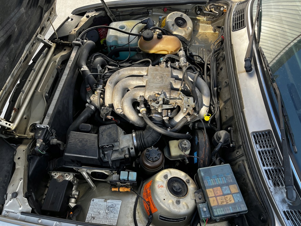 Silnik ORYGINAŁ BMW E30 325e RARYTAS m20b27 122 KM - 12069198585 ...