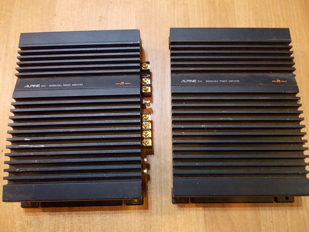 WZMACNIACZ SAMOCHODOWY ALPINE 3541 2 SZTUKI PARA VINTAGE BLACK SERIES ...