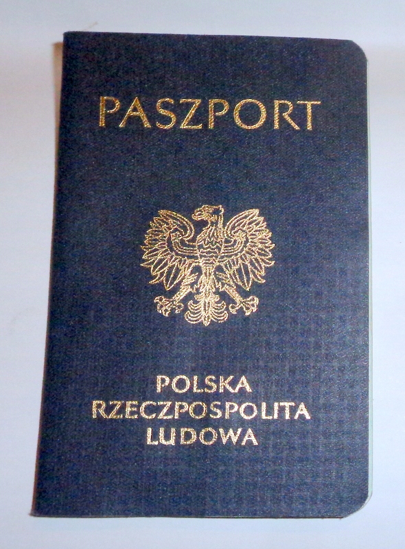 Stary zdeaktualizowany paszport z PRL-u z 1988r. - 17713044496 - oficjalne archiwum Allegro