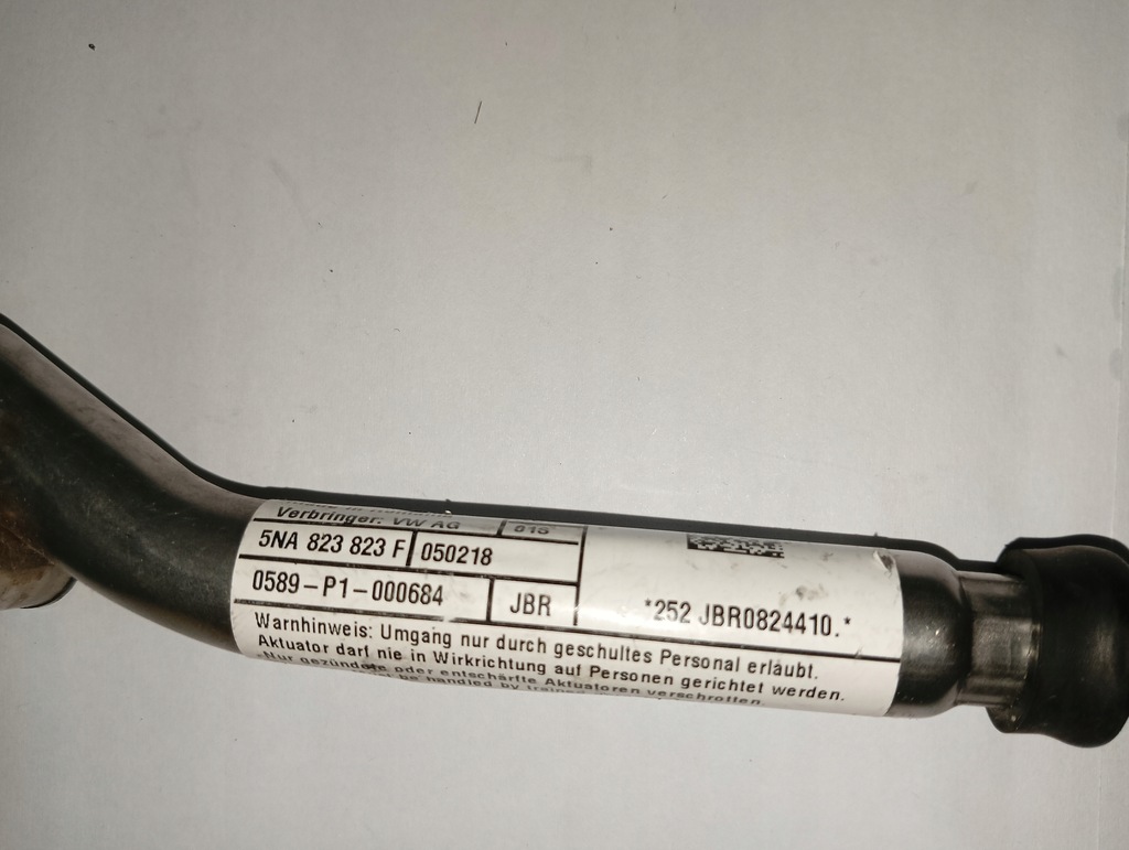 ZAWIAS MASKI NABÓJ VW TIGUAN II 5NA823823F - 15504592926 - oficjalne ...