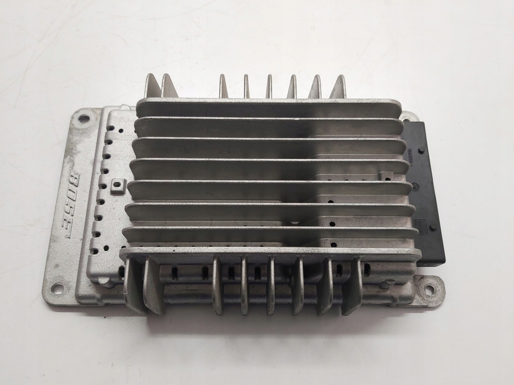 Wzmacniacz Bose Audi A3 8P 8P0035223A - 12033005465 - oficjalne archiwum Allegro