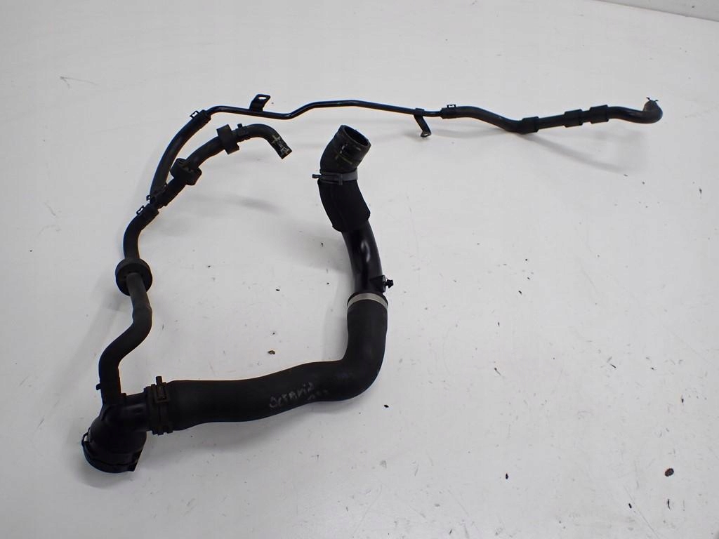 WĄŻ PRZEWÓD RURKA WODY 3C0121087A SKODA OCTAVIA II 2.0 TDI RS CEG 10R ...