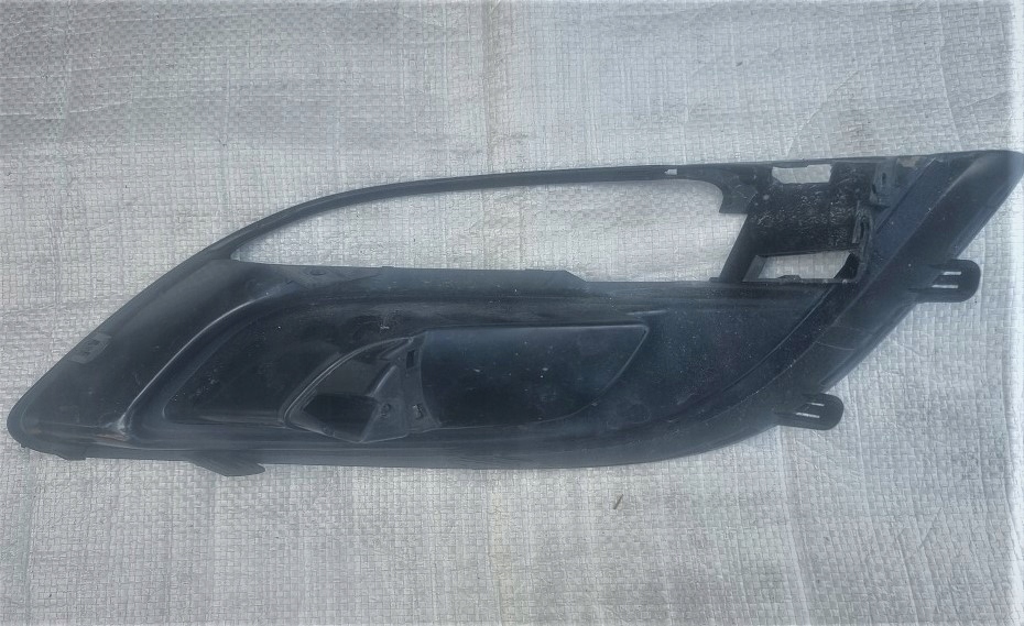 Kratka zderzaka przód OPEL Astra J IV 4 LIFT prawa - 12380506144 ...