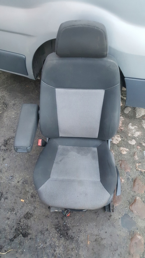 fotel kierowcy podłokietnik Opel Zafira B - 11817724461 - oficjalne archiwum Allegro