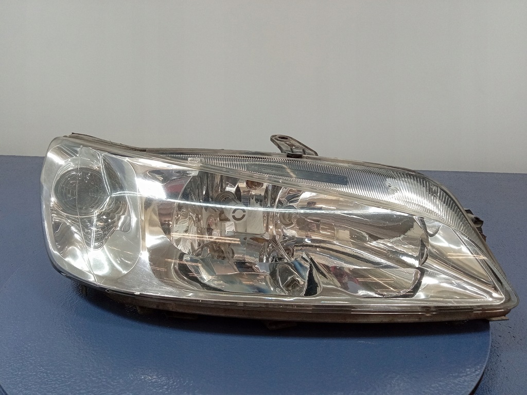 PEUGEOT 306 LIFT REFLEKTOR PRAWY LAMPA EU 89003847 - 11895822620 ...