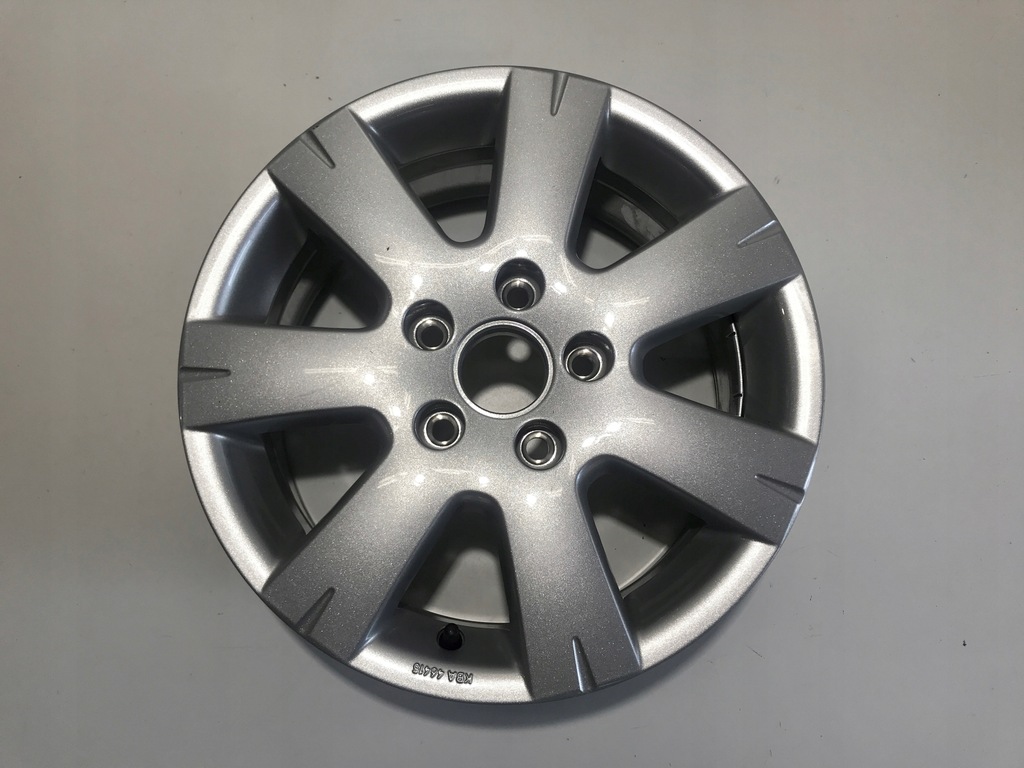 FELGA 15 VW CADDY TOURAN 6,5X15 ET50 2K1071495666 - 6885027056 - oficjalne archiwum Allegro
