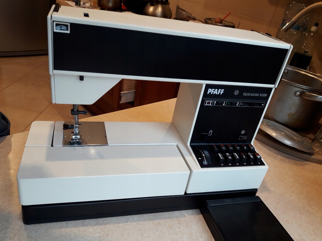 Maszyna do szycia PFAFF TIPTRONIC 1029 do skóry - 13523286991 ...