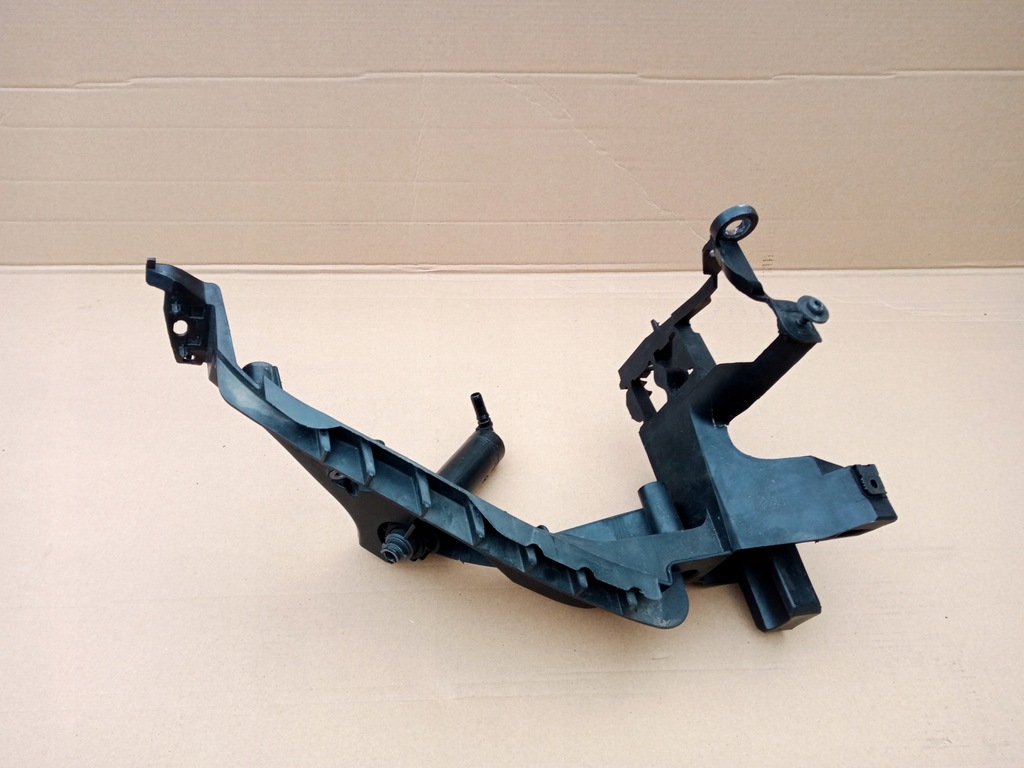 AUDI A4 B8 LIFT PRAWY ŚLIZG LAMPY 8K0805608B - 11211665518 - oficjalne ...