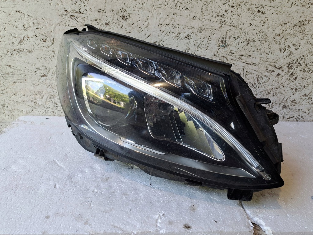 MERCEDES 205 A2059067403 LED LAMPA PRAWY PRZÓD - 13706041559 ...