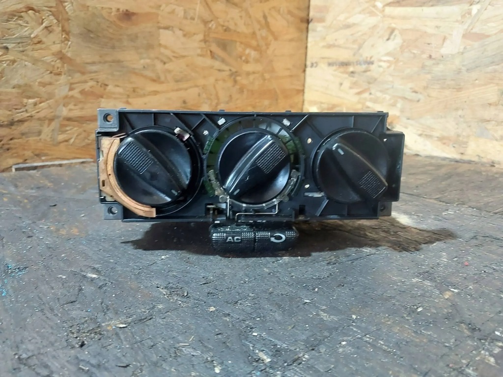 Panel nawiewu klimatyzacji VW Passat B4 3A0819045C 3A0820045A 3A0959543 ...