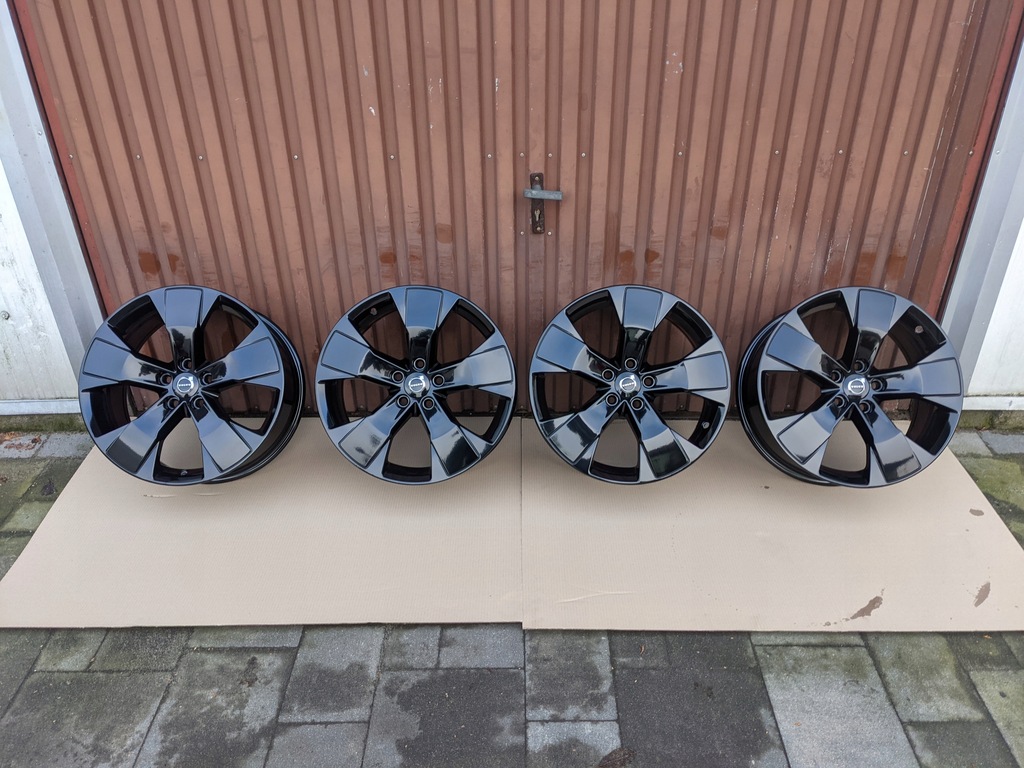 Alufelgi Volvo XC40 7,5Jx18 ET50,5 31471553 Black - 11701466472 ...