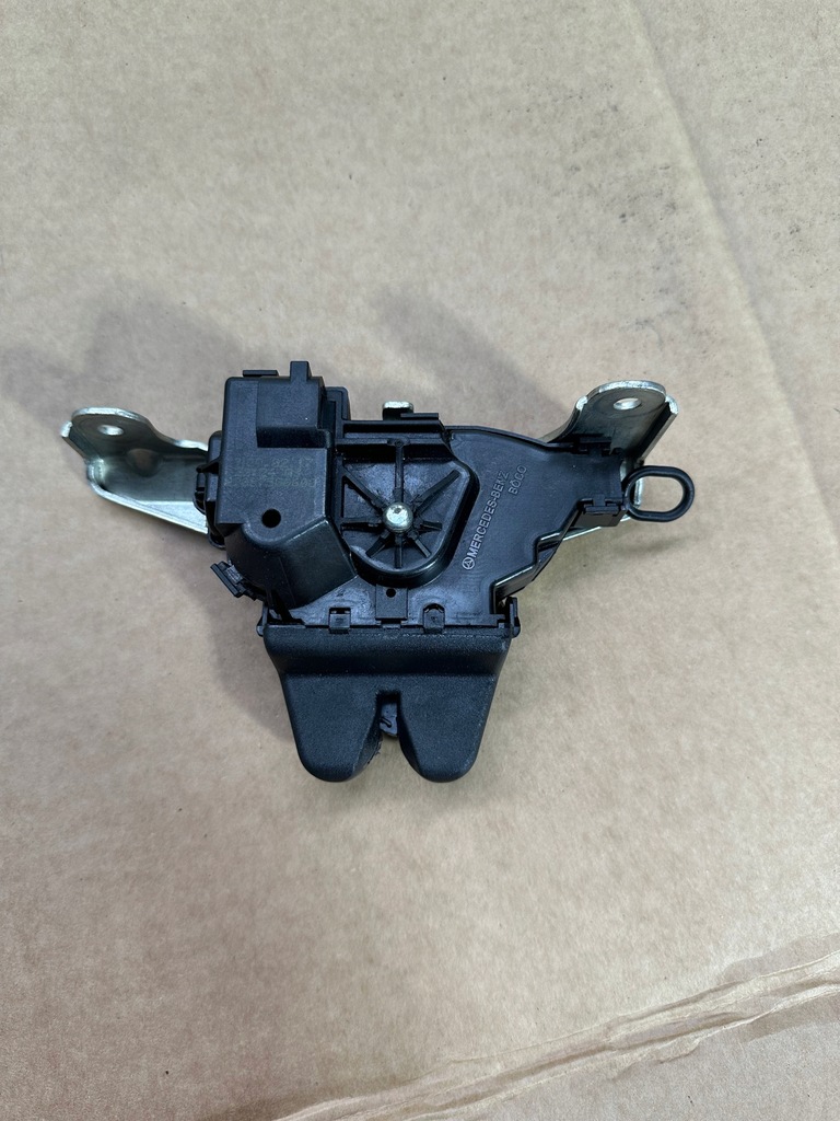 Zamek klapy bagażnika Mercedes W238 E coupe, Mercedes W205 coupe ...