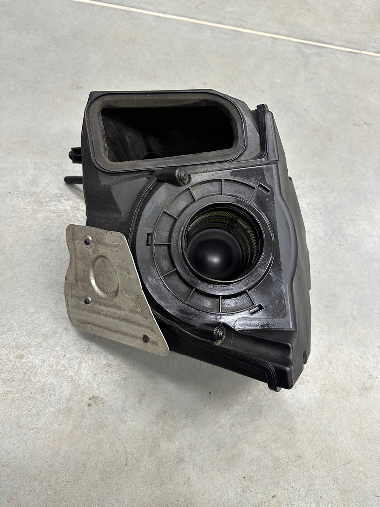 OBUDOWA FILTRA POWIETRZA A5 8W A4 B9 2.0 TFSI ORYGINAŁ - 13947185221 ...