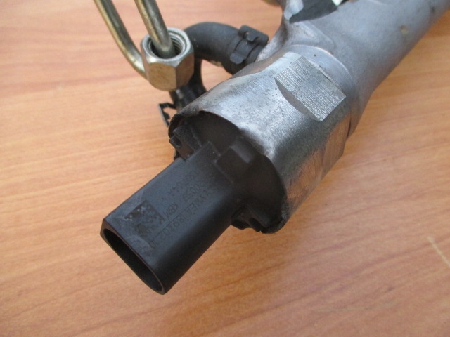 VW 1.6 TDI ZAWÓR PALIWA 48B13640A02 03L130764A - 8298197832 - oficjalne ...