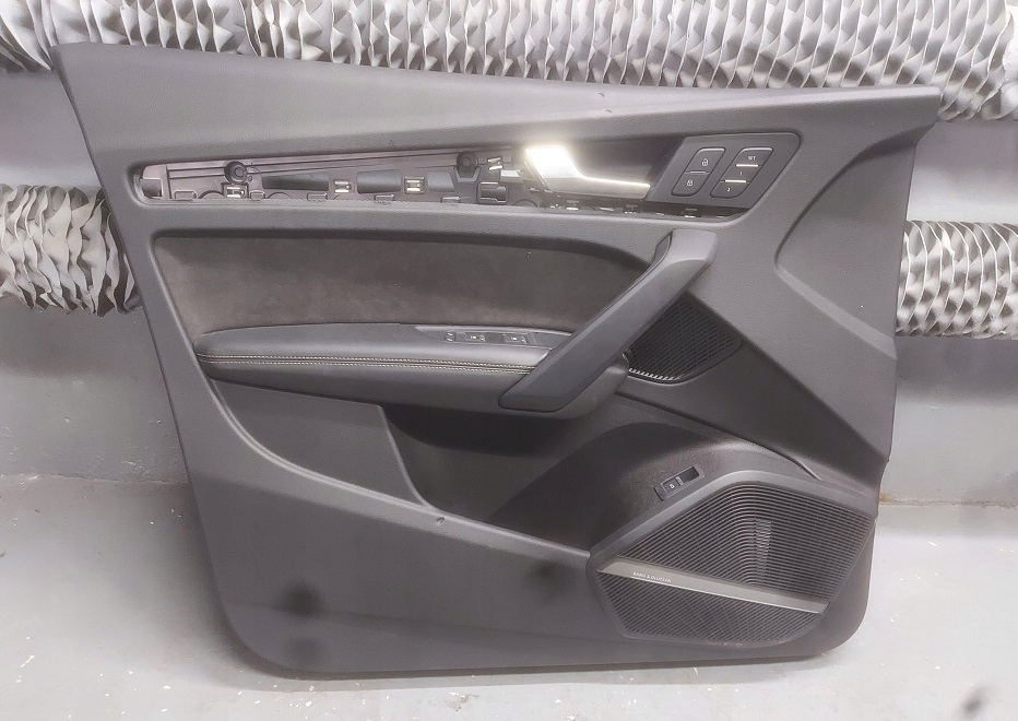 AUDI Q5 80A 17^ BOCZEK DRZWI LEWY PRZÓD ALCANTARA - 12773971522 - oficjalne archiwum Allegro