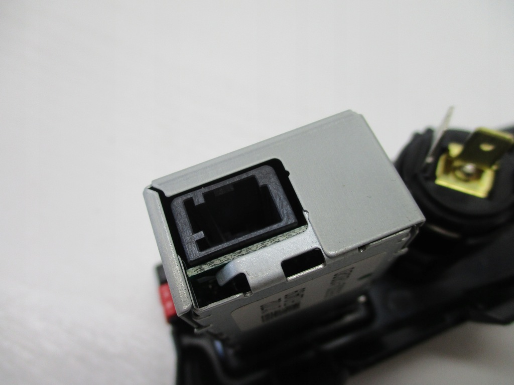 | TOYOTA COROLLA E21 GNIAZDO USB 85532-12020 - 12215789356 - oficjalne ...