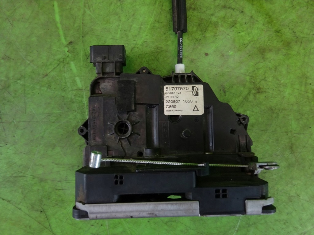 Zamek drzwi prawy tylny FIAT GRANDE PUNTO 51797570 - 11912540032 ... Zamek drzwi prawy tylny FIAT GRANDE PUNTO 51797570 - 11912540032 ...