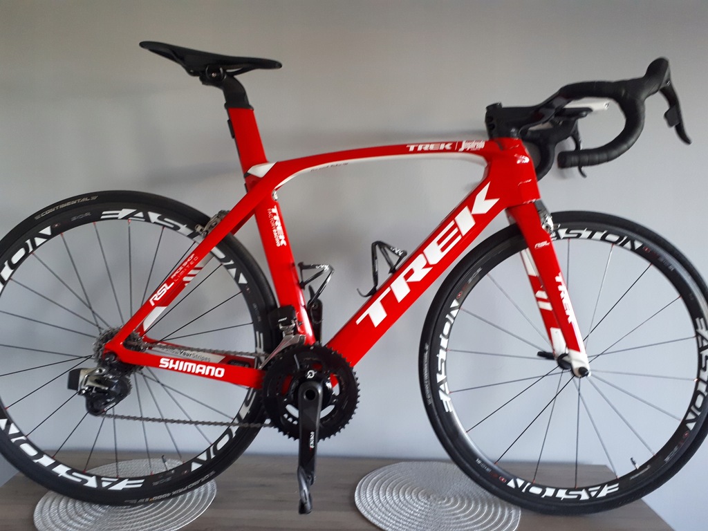 TREK MADONE SERIA 9 Team ISSUE Factory Racing. - 8239656607 - oficjalne ...