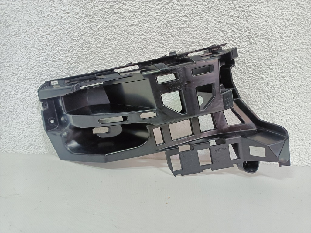 PORSCHE MACAN MOCOWANIE ZDERZAKA 95B807571A - 13390888014 - oficjalne ...