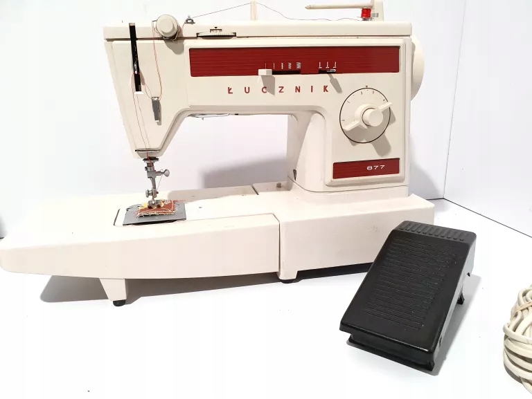 MASZYNA DO SZYCIA ŁUCZNIK 877 - 12654098049 - oficjalne archiwum Allegro