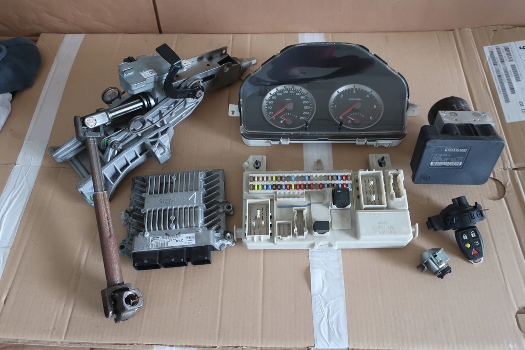 VOLVO S40 V50 2.0D KOMPUTER ZESTAW IMMO EUR 136KM - 13781472149 - oficjalne archiwum Allegro