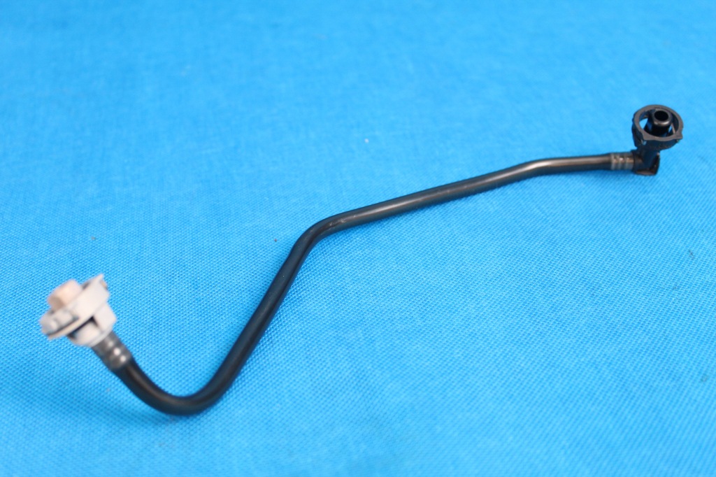 AUDI A4 B9 PRZEWÓD ODPOWIETRZAJĄCY 8W0121081L 17R - 10640677463 ...