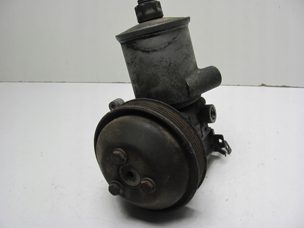 Mercedes W124 E220 Pompa wspomagania kierownicy - 13582234323 ...