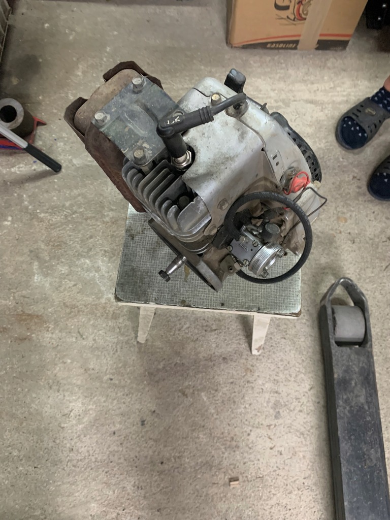 Silnik Robin EC 12 do skoczka - 10996303374 - oficjalne archiwum Allegro