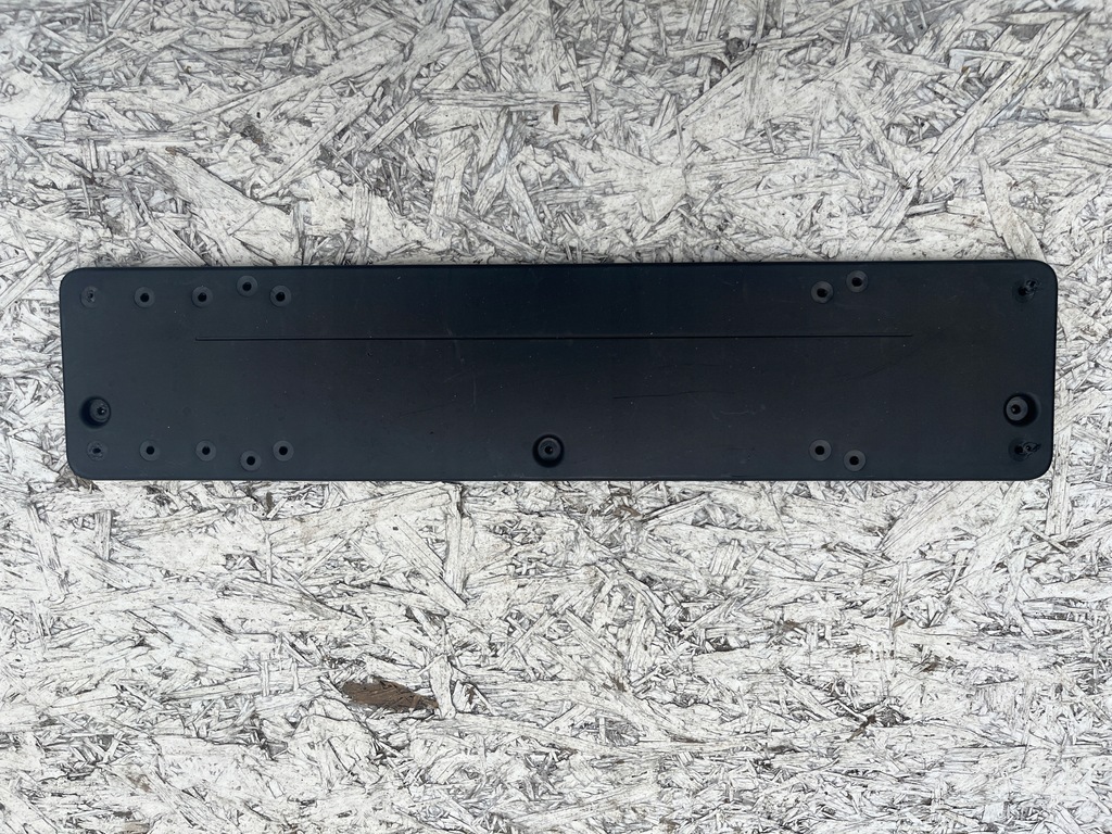 PODKŁADKA POD TABLICE ATRAPA MERCEDES W213 AMG - 13946125073 ...