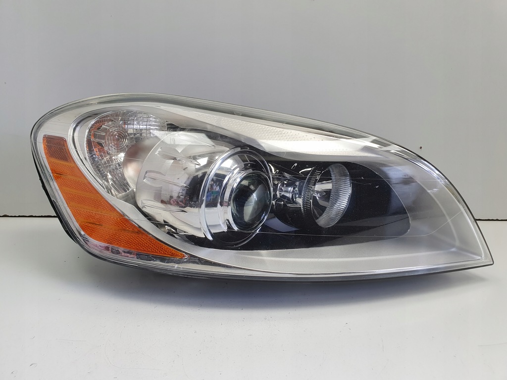 Volvo XC60 PRZEDNIA LAMPA PRAWA prawy przód - 14024971839 - oficjalne ...