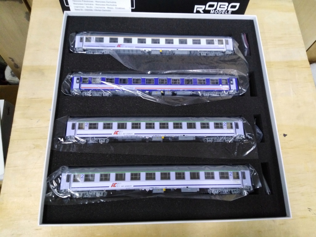 ROBO MODELE 200010-1, zestaw 4 wagonów TLK Mazury - 13097936395 ...