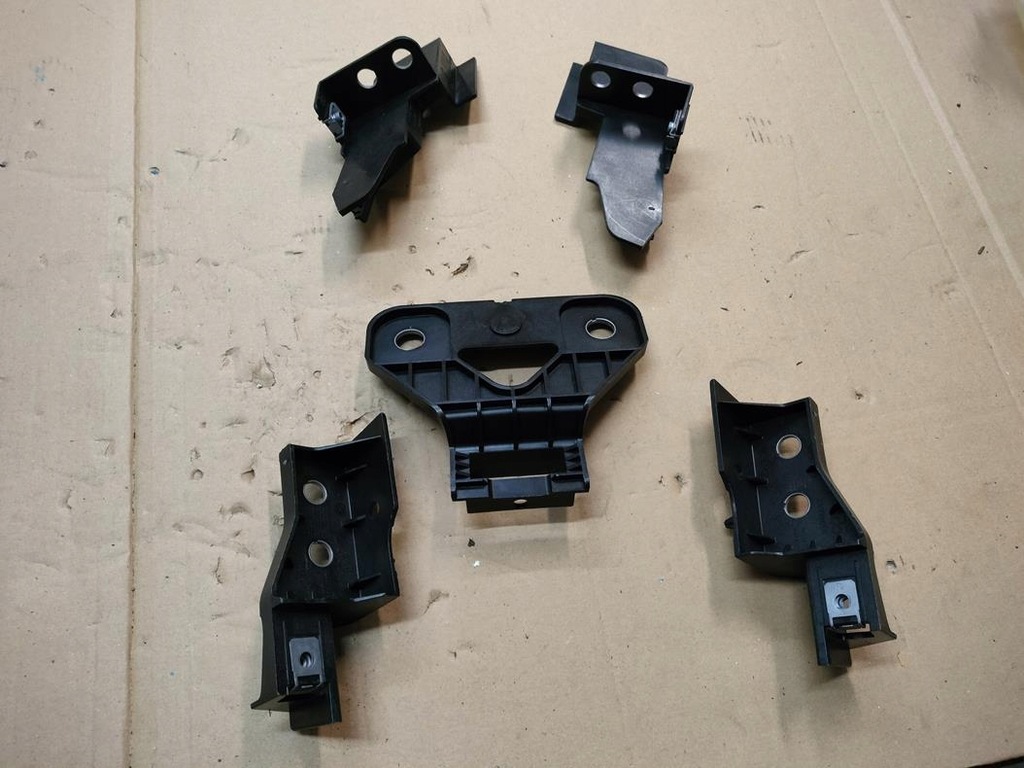 ŚLIZG ZDERZAKA LAMPY MASTER IV KOMPLET NOWE OE - 13821042905 ...