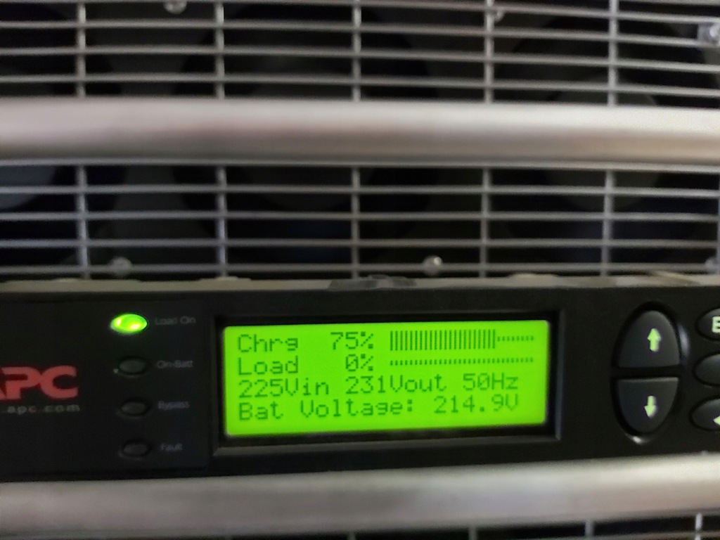 UPS APC Symmetra PX 40kVA 3/3F NOWE AKU APC - 12963957187 - oficjalne ... UPS APC Symmetra PX 40kVA 3/3F NOWE AKU APC - 12963957187 - oficjalne ...