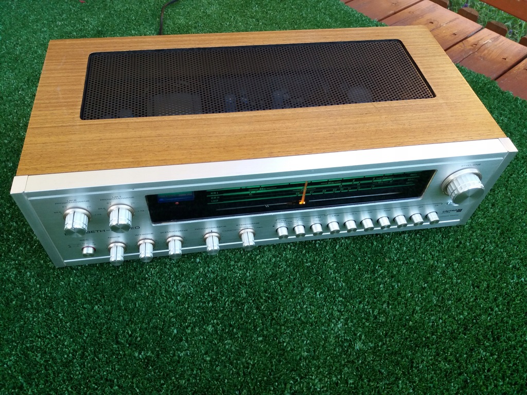 Amplituner Elizabeth-lic sanyo - 8363608968 - oficjalne archiwum Allegro