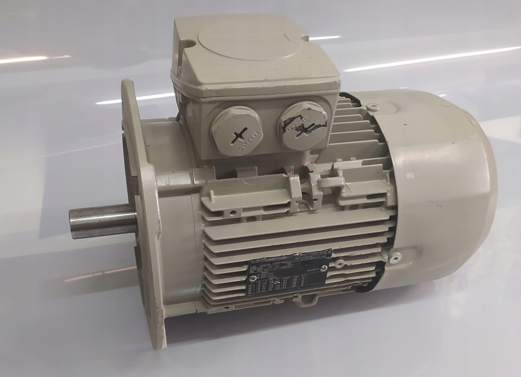 Silnik elektryczny 3 kW 2905 obr/min kołnierzowy - 11634680013 - oficjalne archiwum Allegro