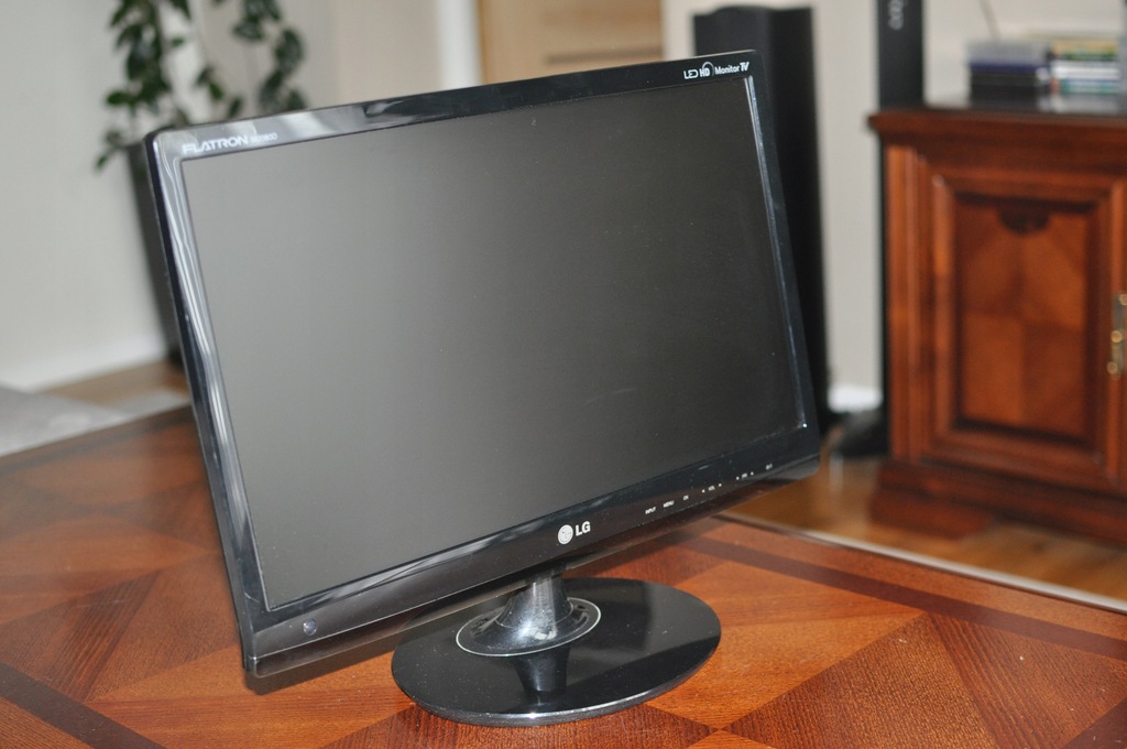 MONITOR LG FLATRON M2080D-PZ - 12906770980 - oficjalne archiwum Allegro