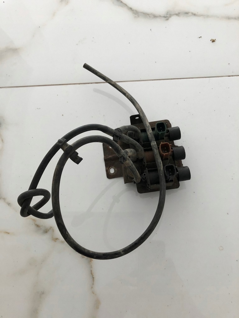 Zaworki podciśnienia diff lock PATROL Y61 2.8 - 9583715729 - oficjalne ...