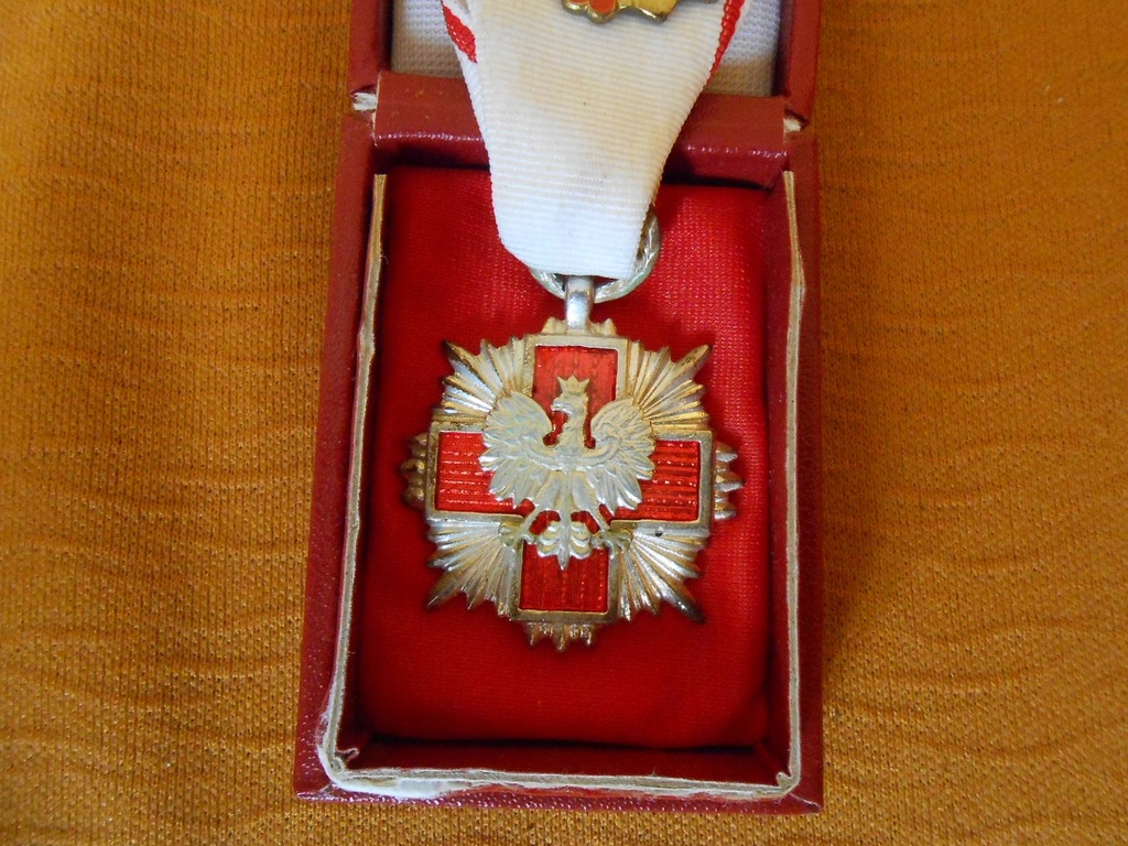 Polski Czerwony Krzyż PCK Medal Odznaczenie prl - 12568502296 - oficjalne archiwum Allegro