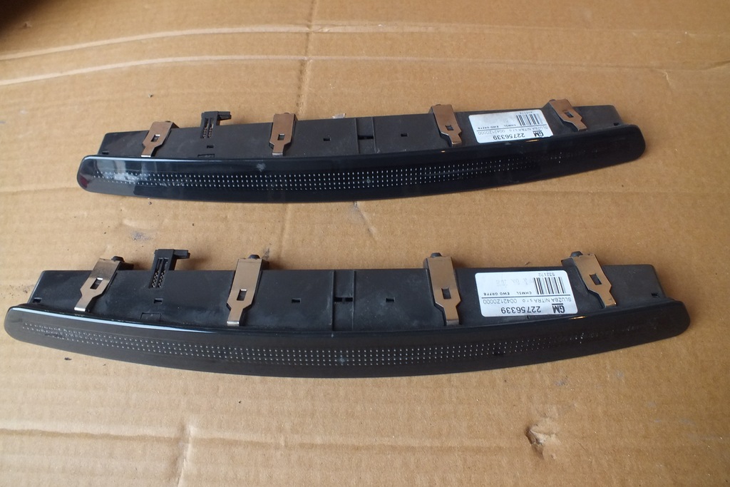 TRZECIE ŚWIATŁO STOP OPEL INSIGNIA LIFT 22756339 - 7045037315 ...