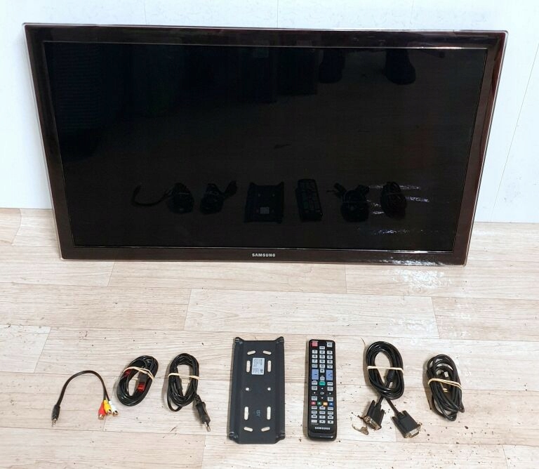 TELEWIZOR SAMSUNG UE37D5500 OKAZJA!!! - 11743418491 - oficjalne archiwum Allegro